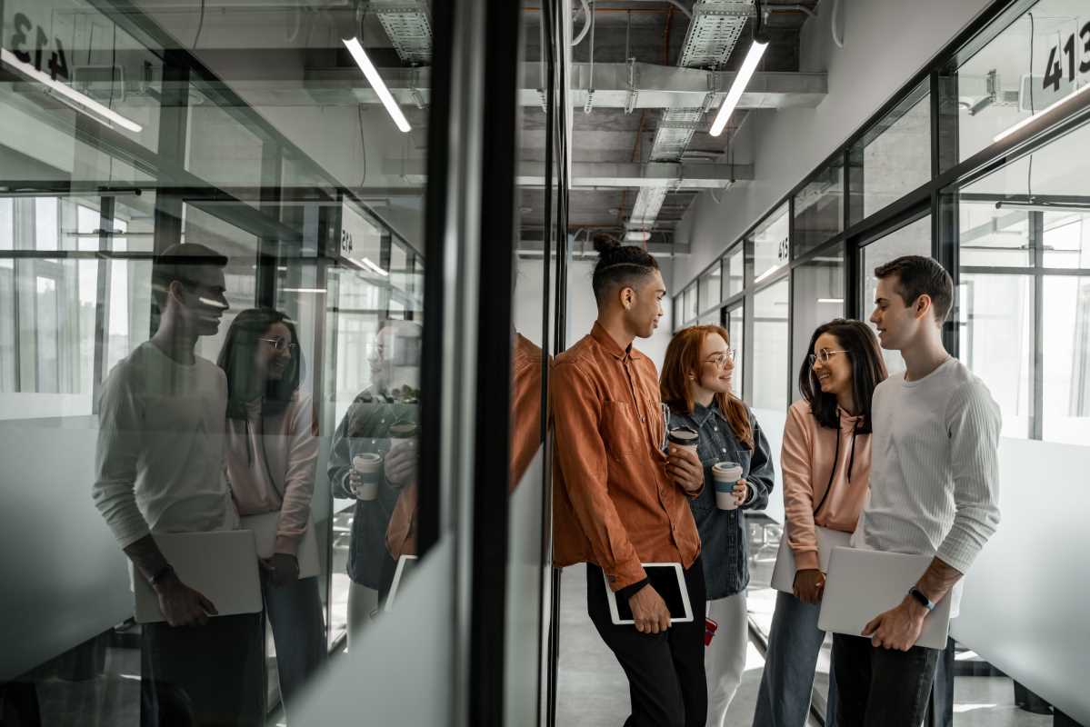 Maximizing Your Networking Potential at College Career Fairs Maximizing Your Networking Potential at College Career Fairs
